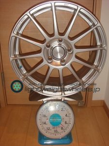 ENKEI Performance Line PF03 17inch 7J offset+50mm PCD112mm-5H重量計測結果 ...